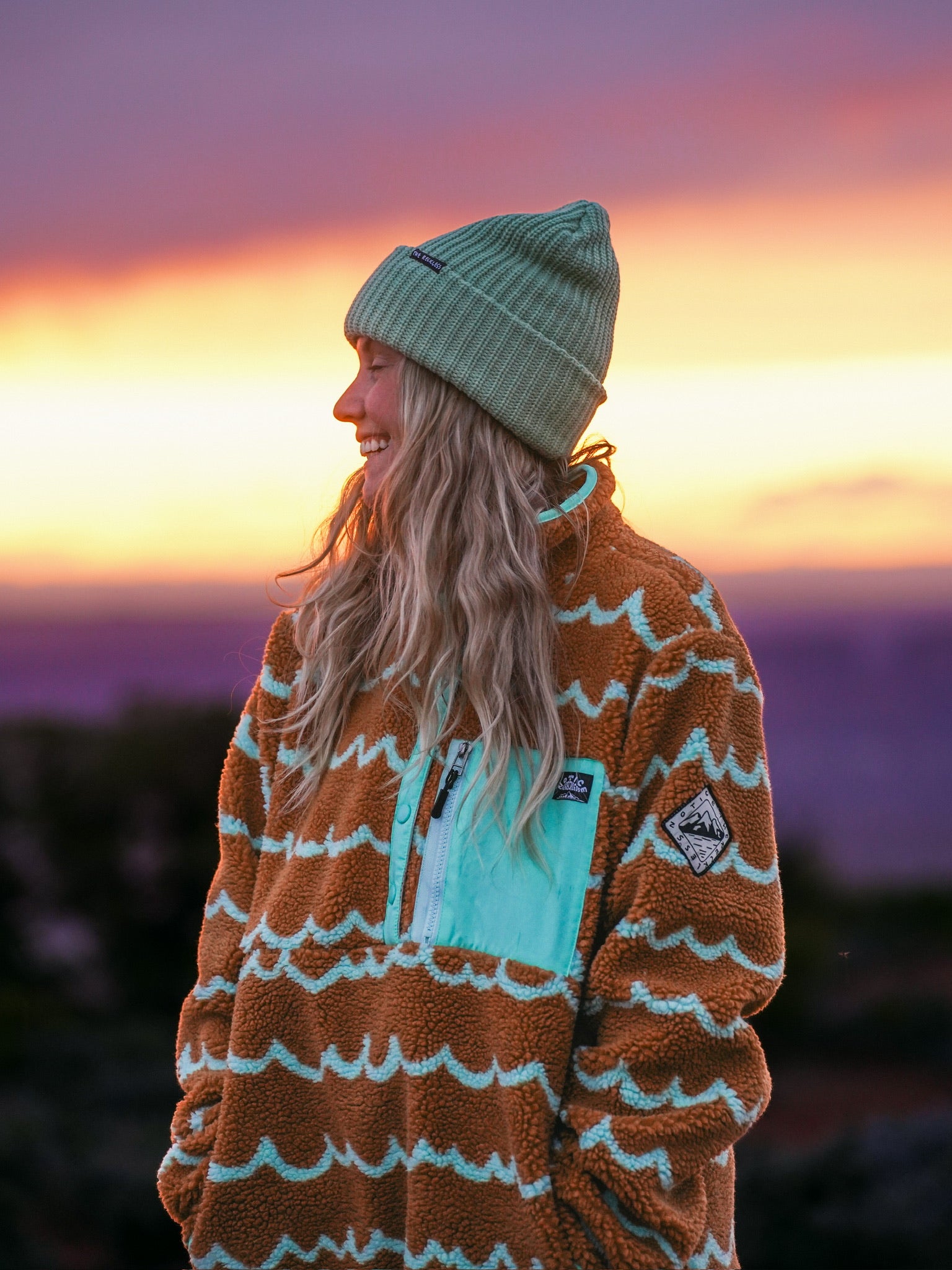 Women Fleeces And Vests Notice